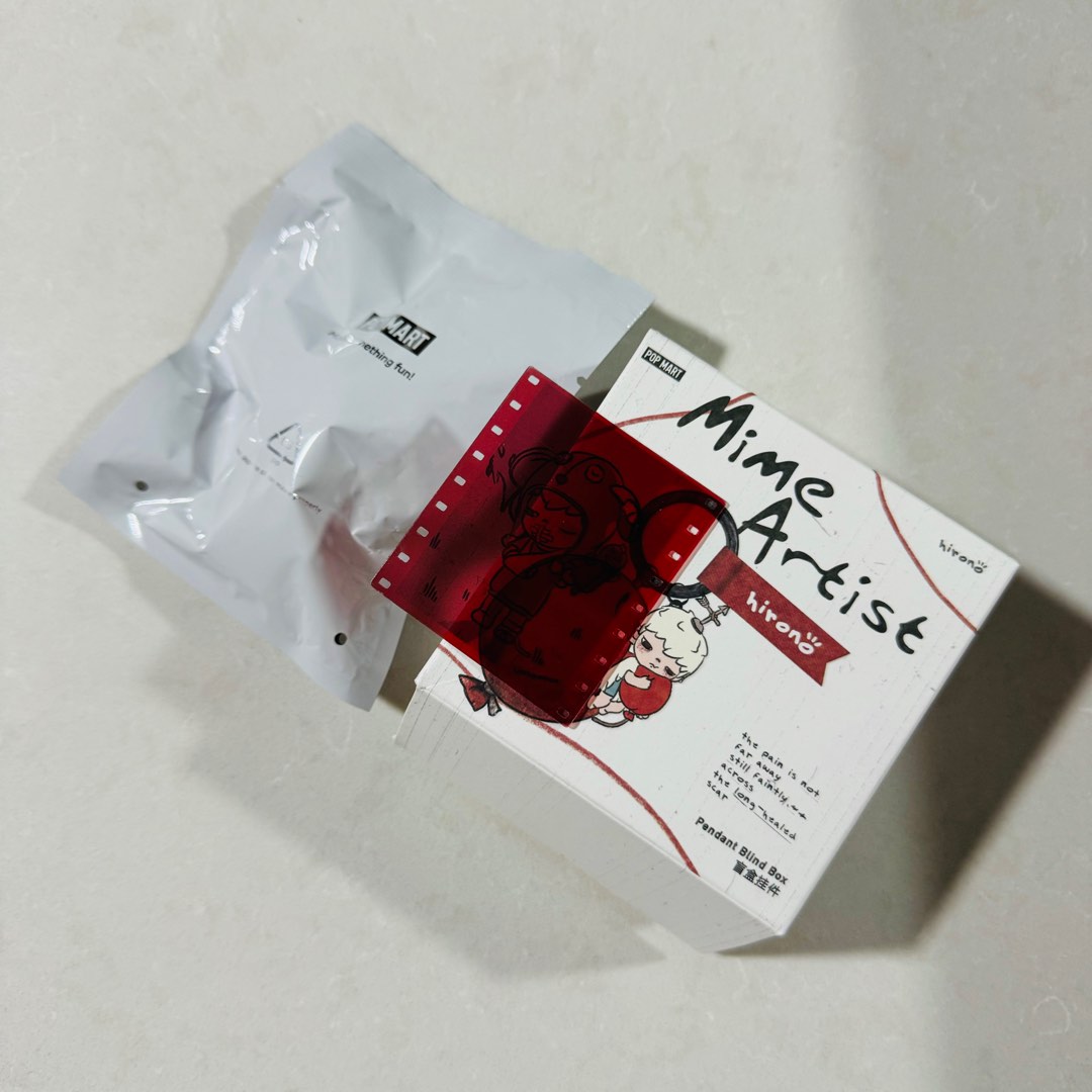 POPMART Hirono Mime Artist Pendant Unspoken, Hobbies & Toys, Toys ...