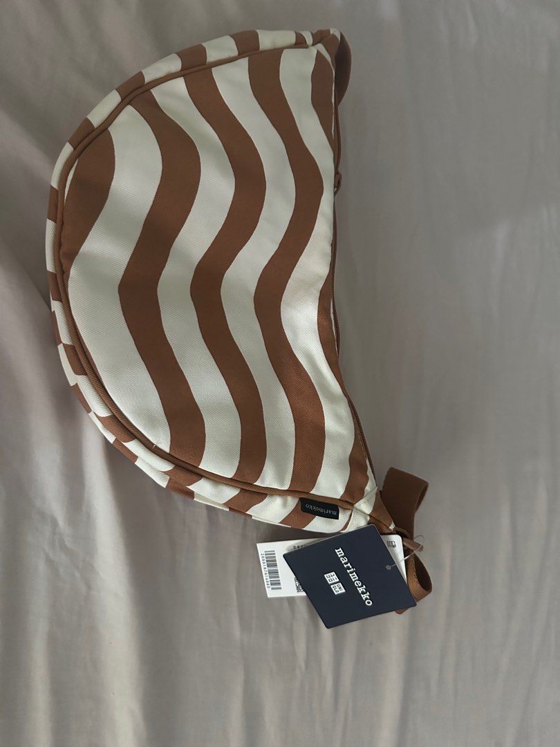 Uniqlo bag, Women's Fashion, Bags & Wallets, Purses & Pouches on Carousell