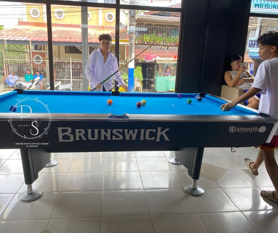 4x8FT BRUNSWICK BLACK BILLIARD TABLE, Sports Equipment, Sports & Games, Billiards and Bowling on ...
