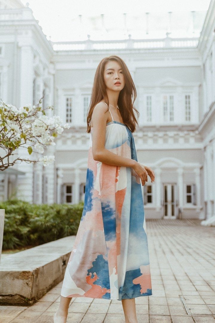 Danity Roses Berlin Spag Maxi Dress, Women's Fashion, Dresses & Sets ...