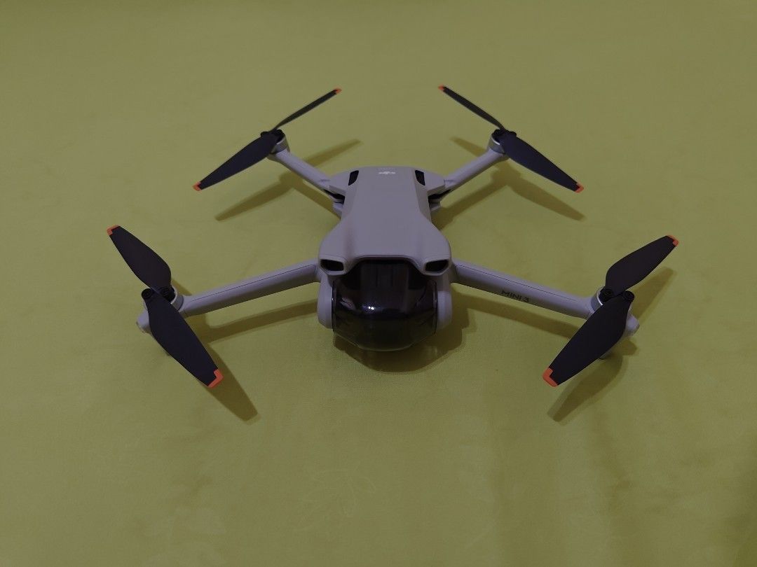 DJI Mini 3 (RC-N1) + FREE EXTRA PROPELLERS AND GUARD, Photography ...