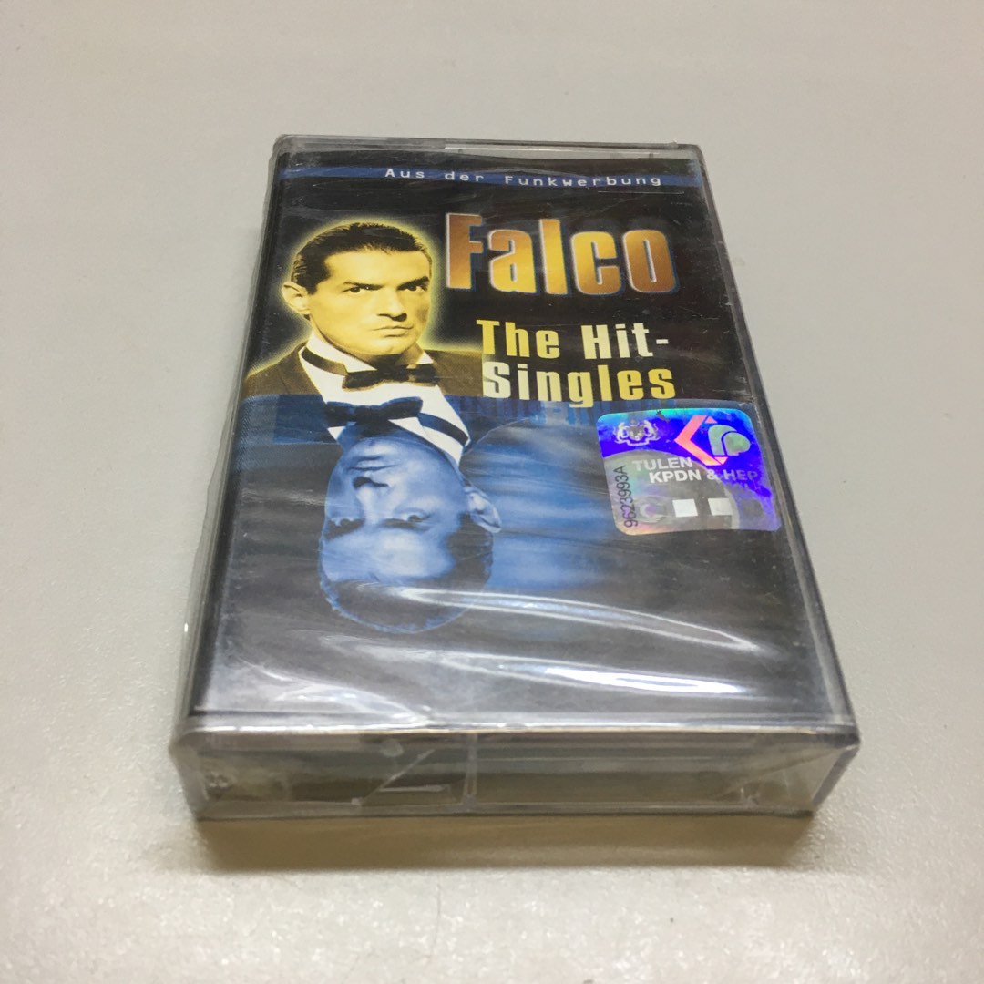 (Eng Cassette) Falco the hit singles, Hobbies & Toys, Music & Media, CDs & DVDs on Carousell