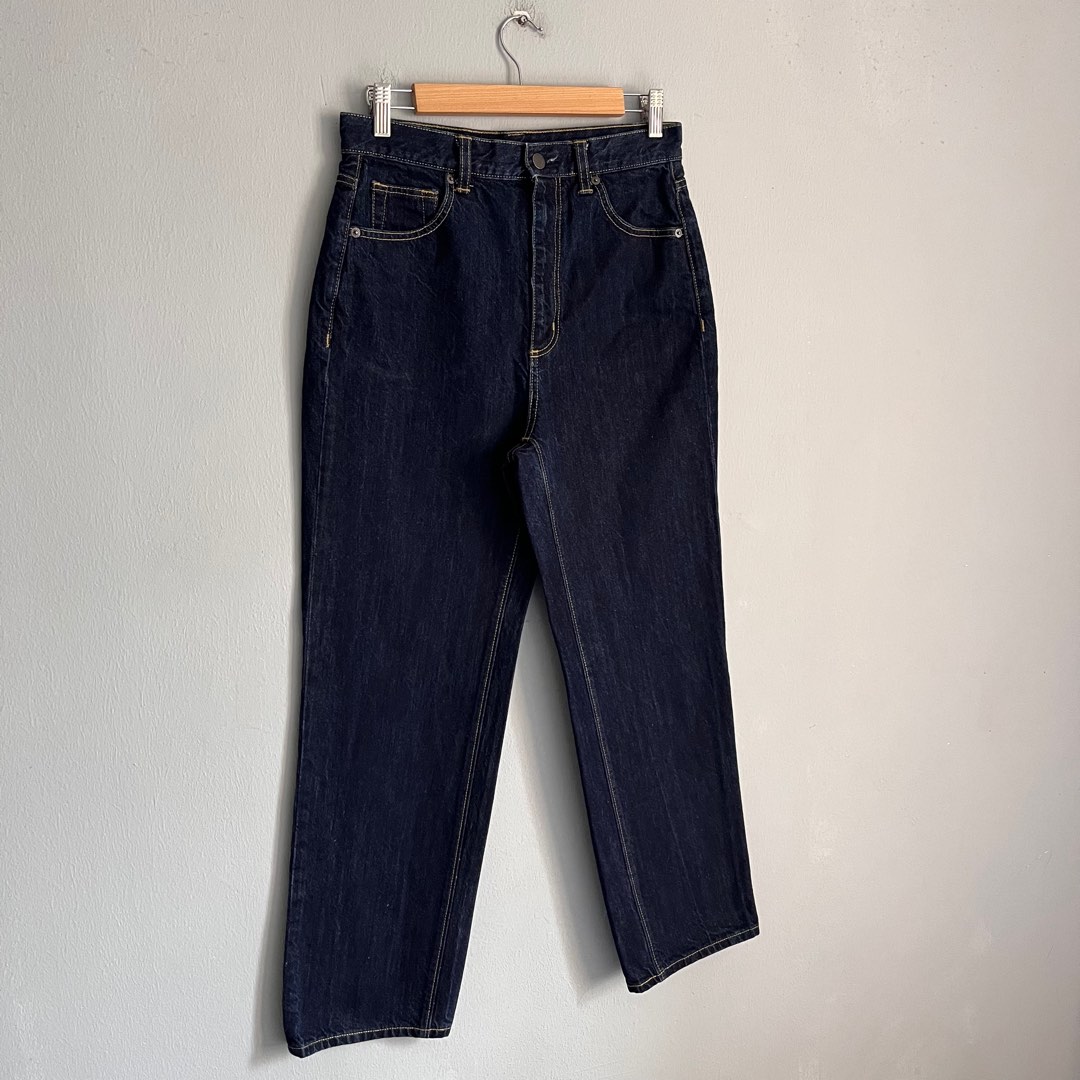 Gu japan straight taper jeans (W29), Men's Fashion, Bottoms, Jeans on Carousell