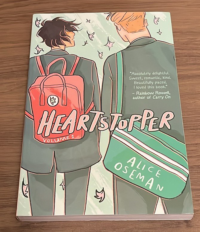 Heart Stopper (Vol1), Hobbies & Toys, Books & Magazines, Fiction & Non ...