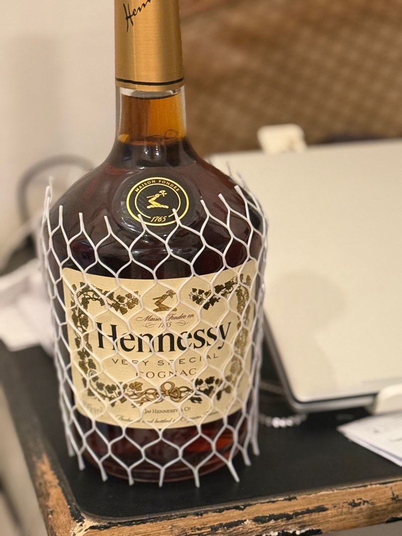 Hennessy Very Special Cognac 1.5L, Everything Else, Others on Carousell