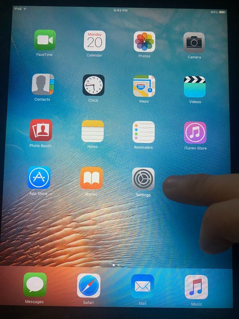 iPad 2 - with Dents from Use, Mobile Phones & Gadgets, Tablets, iPad on ...