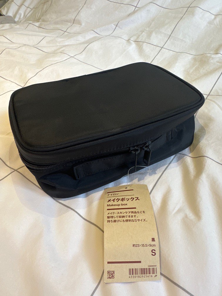 Muji Make Up Kit, Women's Fashion, Bags & Wallets, Purses & Pouches on ...