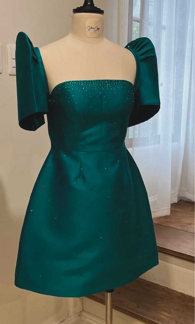 NEW GREEN FILIPINIANA FOR RENT, Women's Fashion, Dresses & Sets ...
