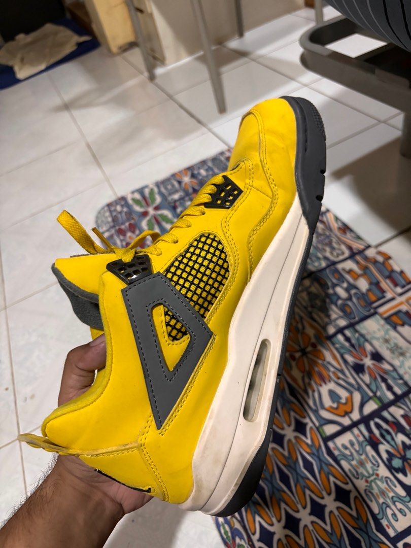 Nike Air Jordan 4 Lightning, Men's Fashion, Footwear, Sneakers on Carousell
