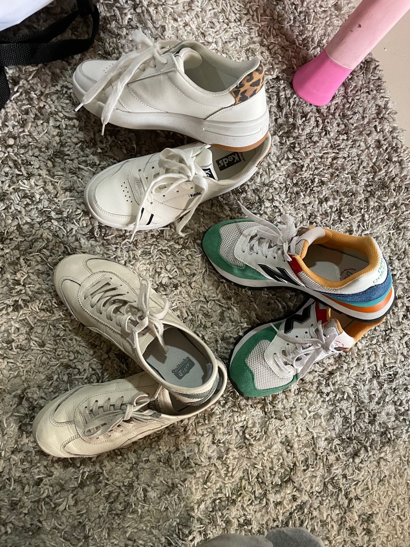 Pre-loved shoes, Women's Fashion, Footwear, Sneakers on Carousell