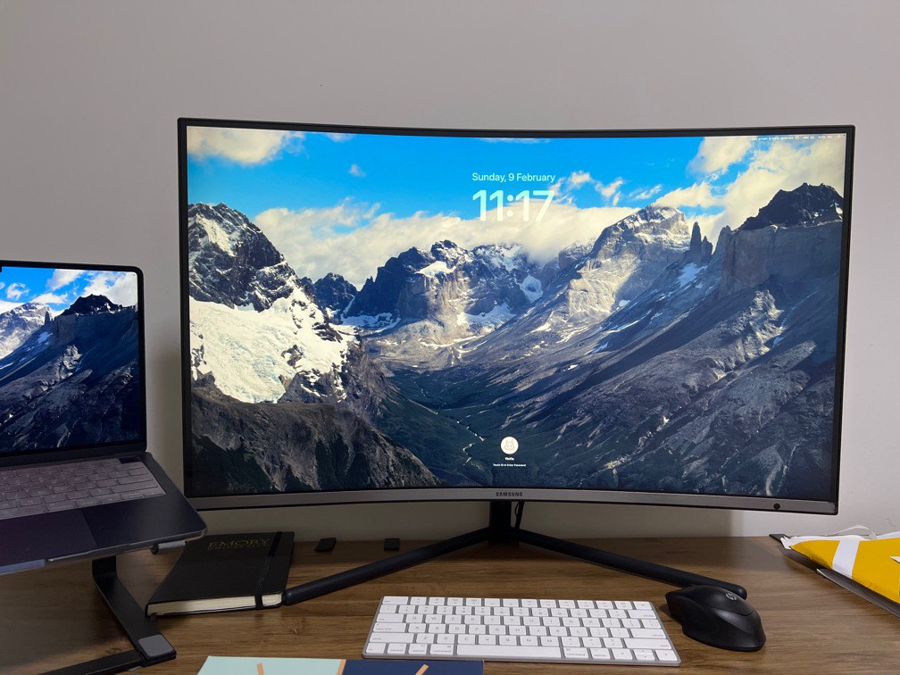 Samsung Curved monitor 32" Curved Monitor UR590 UHD, Computers & Tech ...