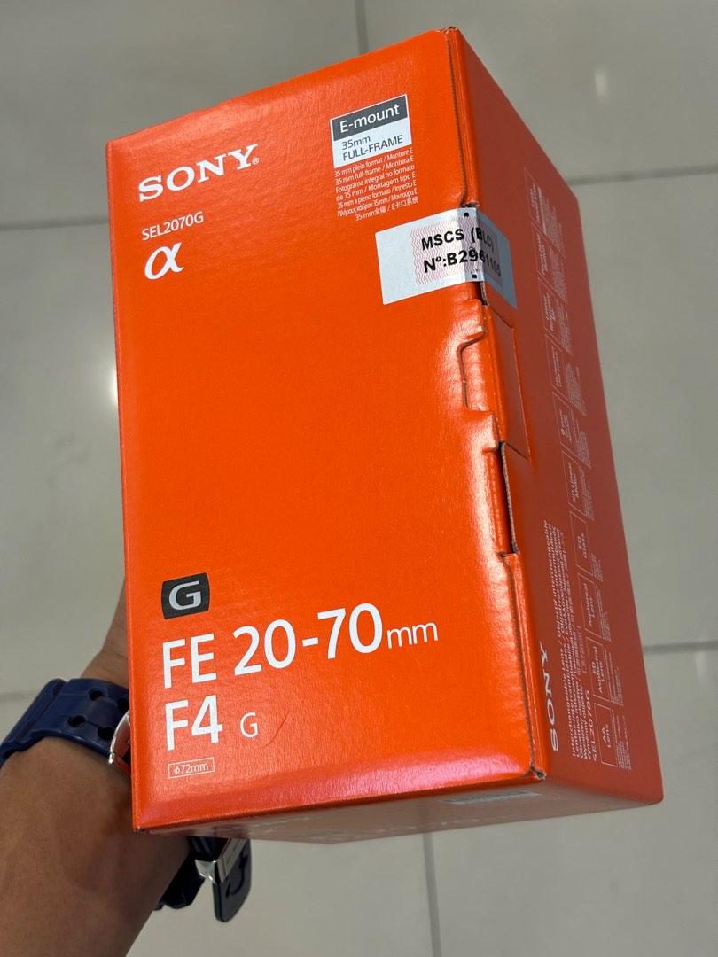 SONY FE 20-70MM f/4G, Photography, Lens & Kits on Carousell