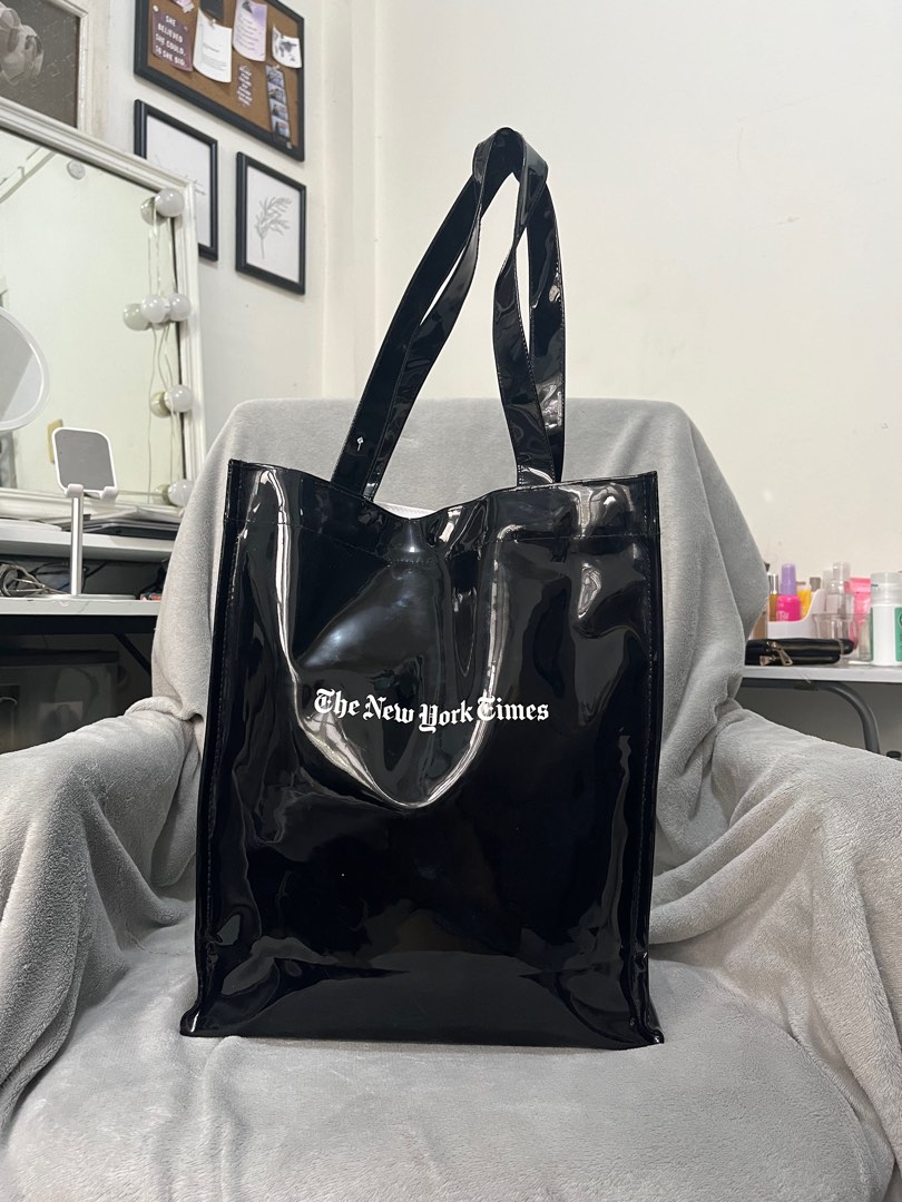 The New York Times Tote Black Tote Bag, Women's Fashion, Bags & Wallets ...
