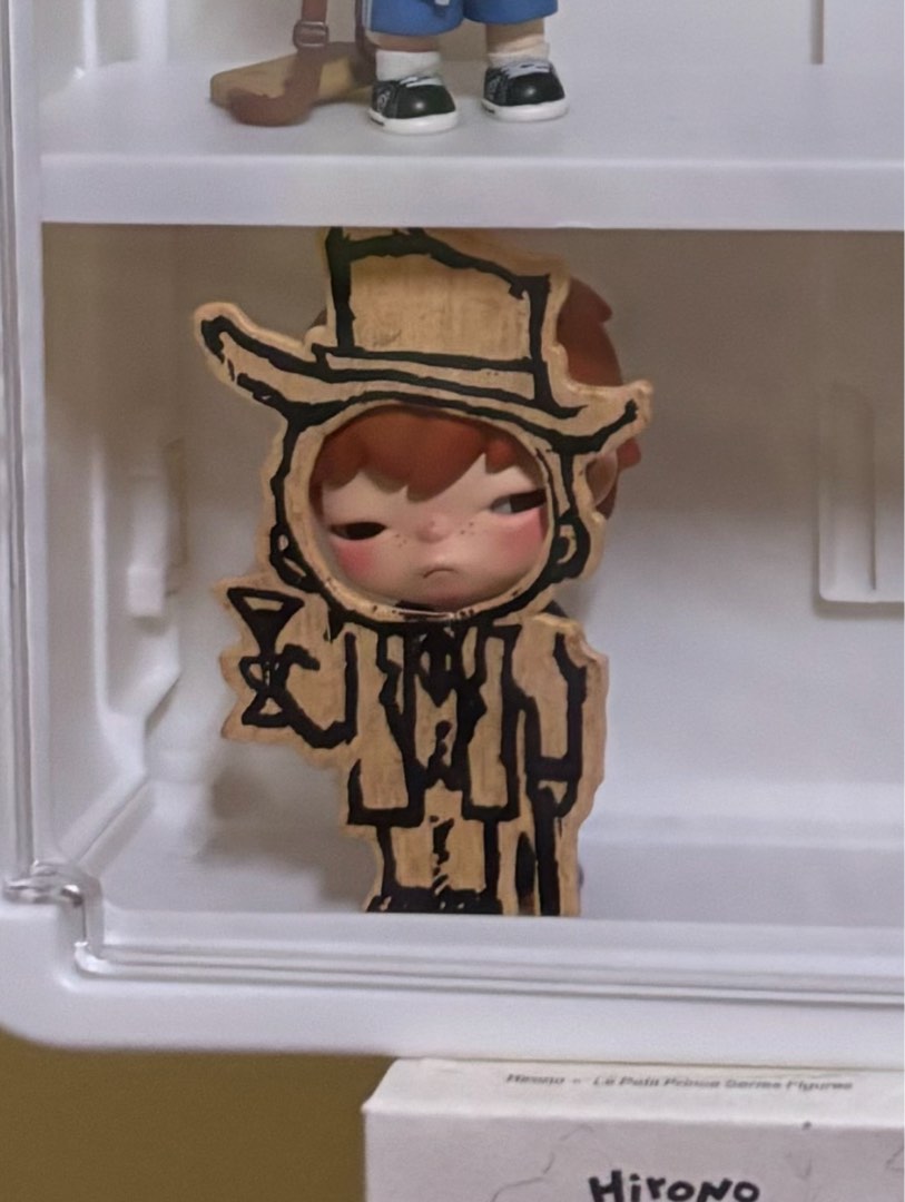 WTT Hirono Poet, Hobbies & Toys, Memorabilia & Collectibles, Fan ...