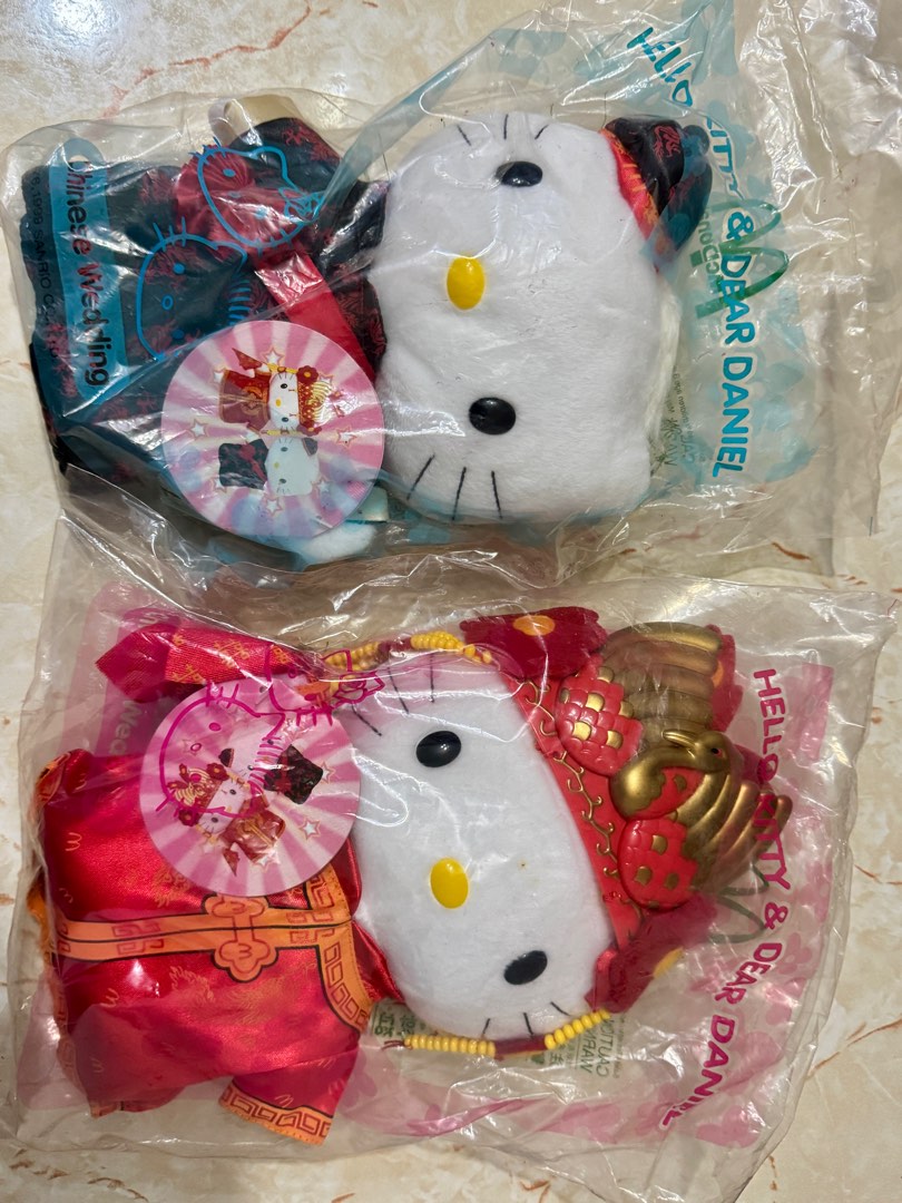 麥當勞 x Hello Kitty 結婚公仔 (99年絕版), 興趣及遊戲, 玩具 & 遊戲類 - Carousell