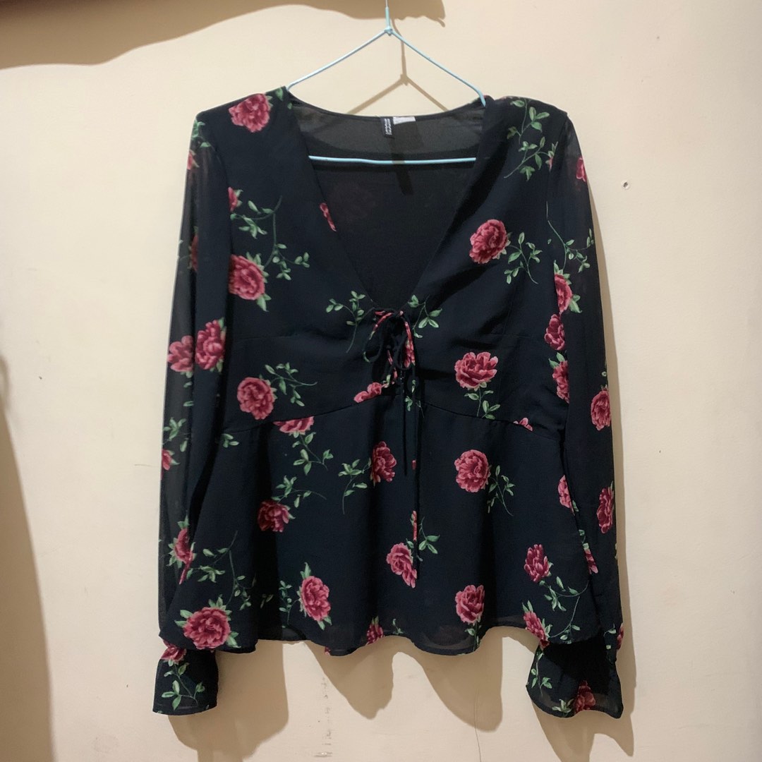 Blouse Flower Top by HnM Beach Wear Baju Pantai | Zara | HnM | Uniqlo ...