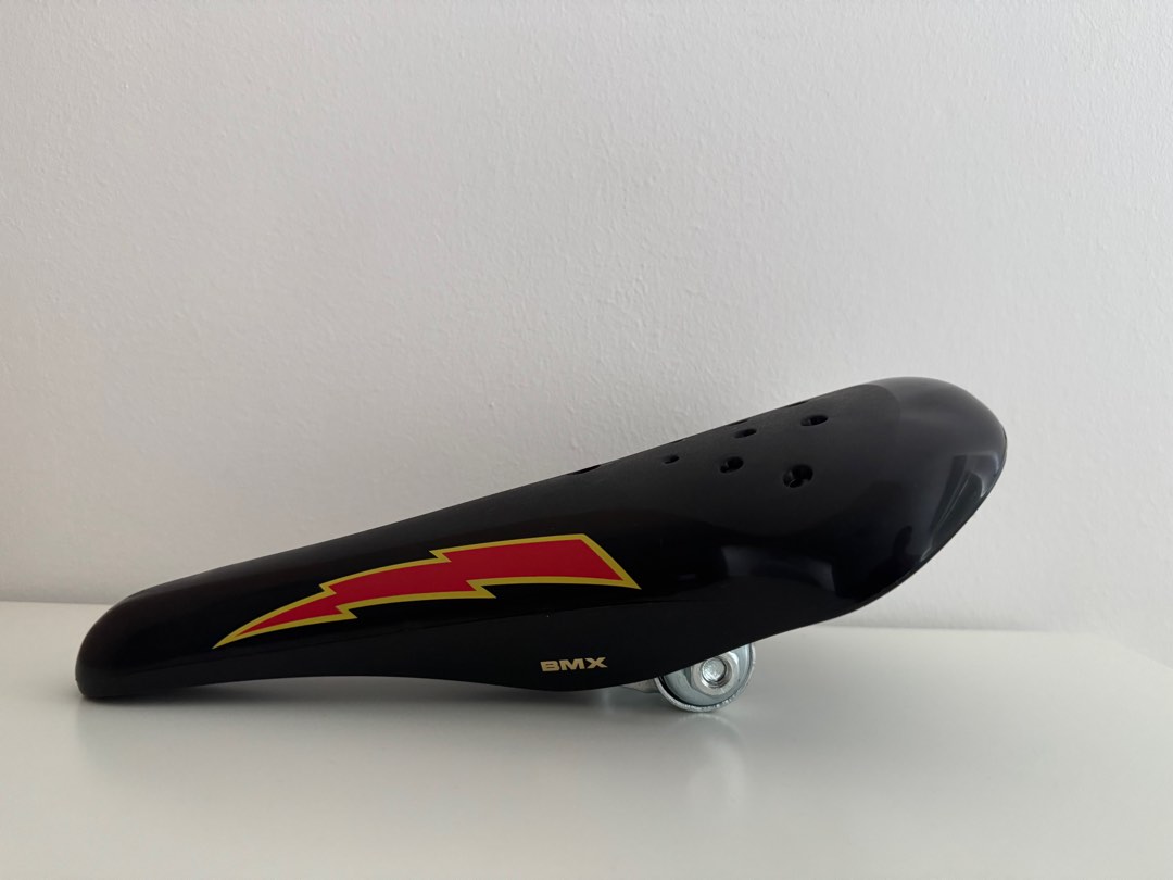 Old school BMX lightning saddle (non-original), Sports Equipment ...