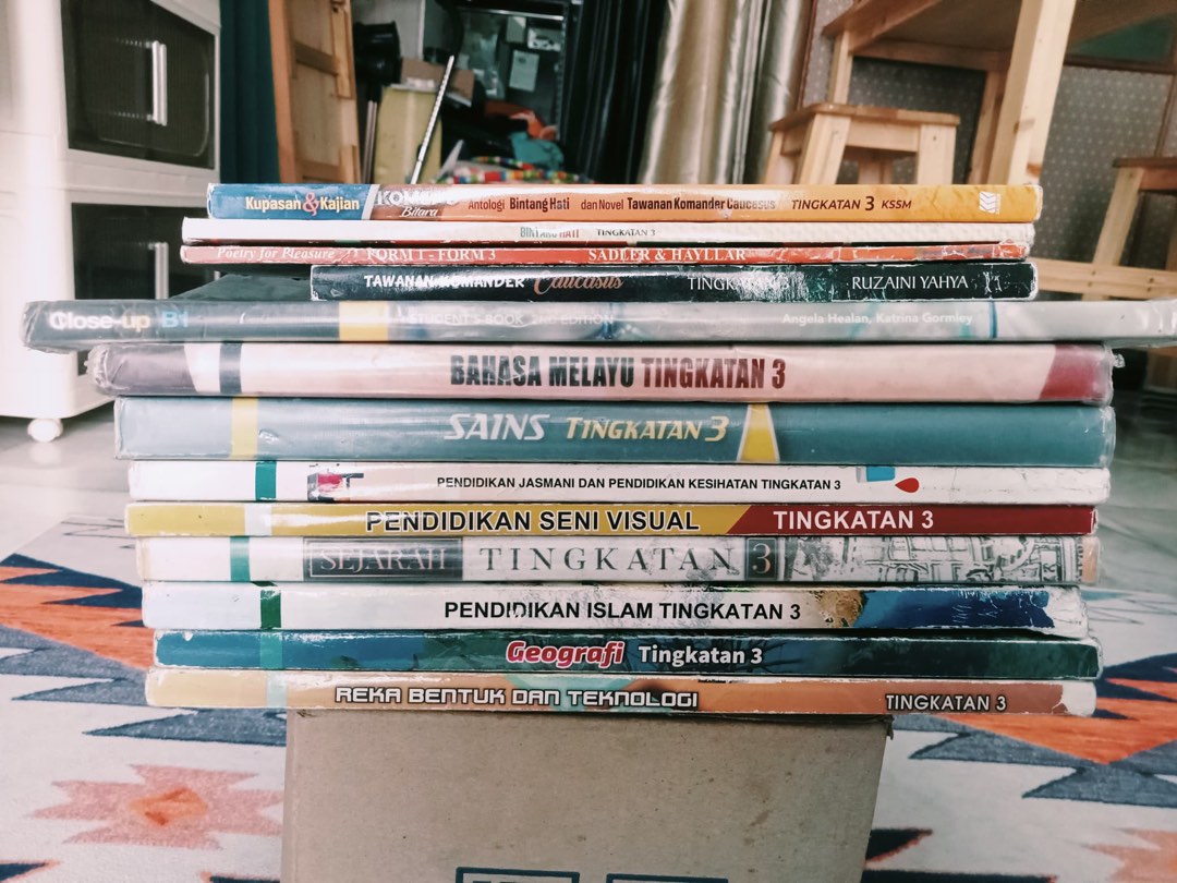 Buku teks form 3, Hobbies & Toys, Books & Magazines, Textbooks on Carousell