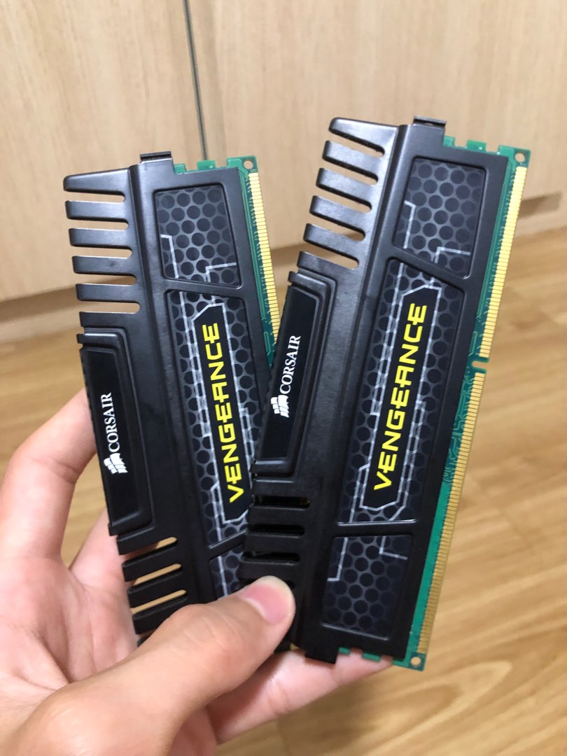 DDR3 CORSAIR VENGEANCE RAM STICKS, Computers & Tech, Parts ...