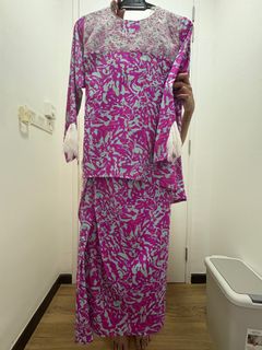 Dewi diary, Women's Fashion, Muslimah Fashion, Baju Kurung & sets on ...