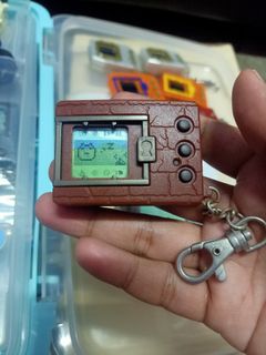 Digimon digivice vpet 97 V2 jpn, Hobbies & Toys, Toys & Games on Carousell