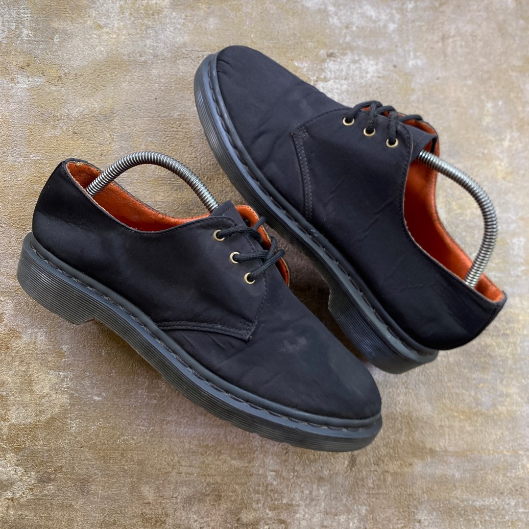 Dr. Martens Lester, Fesyen Pria, Sepatu , Sepatu Boot di Carousell