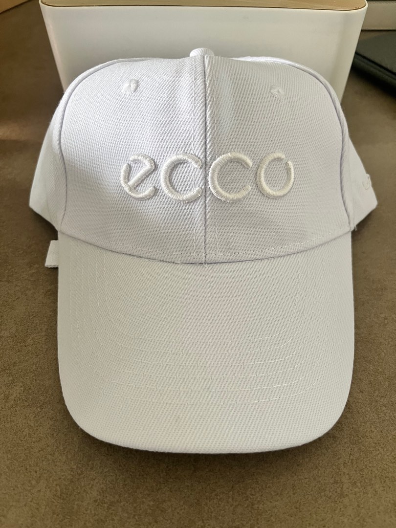 ECCO Biom hat white, Men's Fashion, Watches & Accessories, Caps & Hats ...