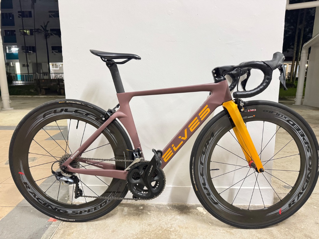 Elves Falath Carbon Road bike (S) fulcrum Carbon wheels. Not Giant ...