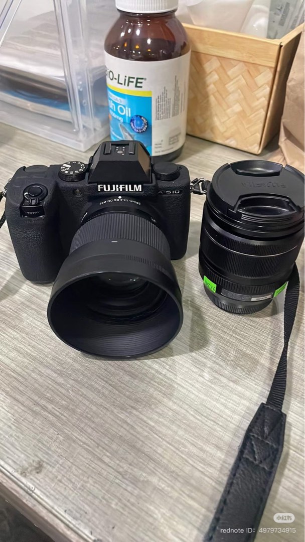 Fujifilm xs10 original box, Photography, Cameras on Carousell