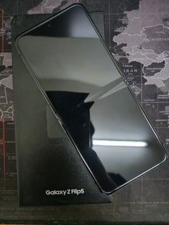 Galaxy Z Flip 4 Graphite 256GB, Mobile Phones & Gadgets, Mobile Phones ...