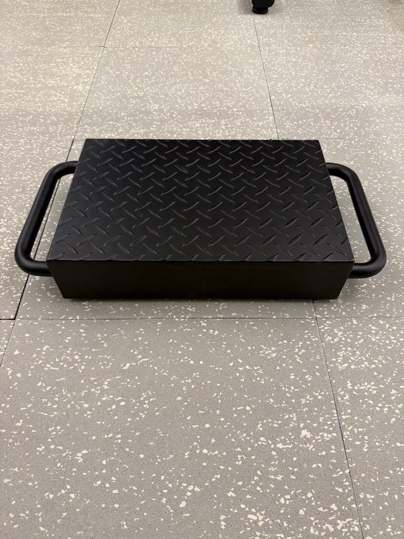 Heavy duty step box, Sports Equipment, Exercise & Fitness, Toning ...
