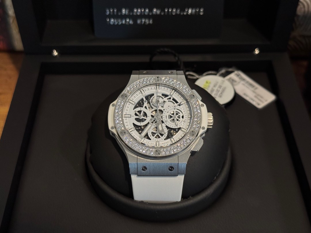 HUBLOT BIG BANG 44MM AERO BANG CHRONO DIAMOND BAZEL, Luxury, Watches on ...