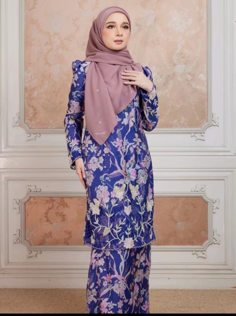 Minaz Melia Kurung Raya 2024, Women's Fashion, Muslimah Fashion, Baju ...