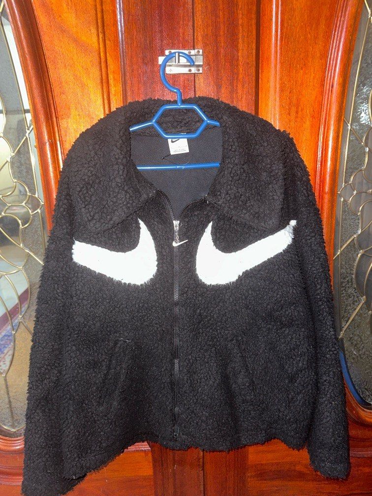 Nike fleece ja jet boxy, Men's Fashion, Activewear on Carousell