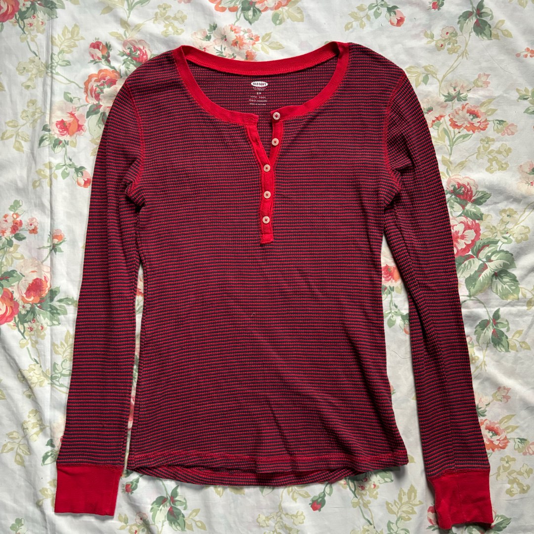 old navy red henley longsleeves pinterest, Women's Fashion, Tops ...