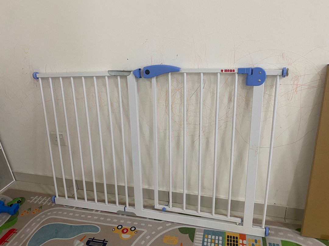 Pagar budak, Babies & Kids, Baby Nursery & Kids Furniture, Safety Gates ...