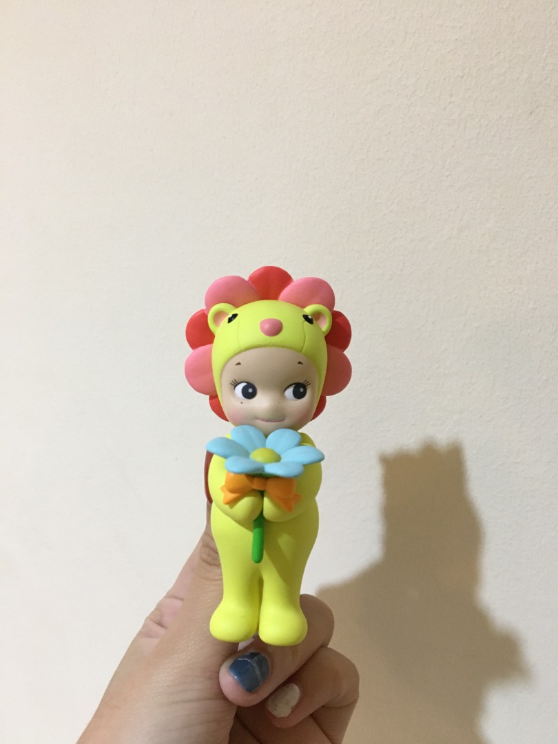 sonny angel flower gift daisy lion lime green, Hobbies & Toys, Toys ...