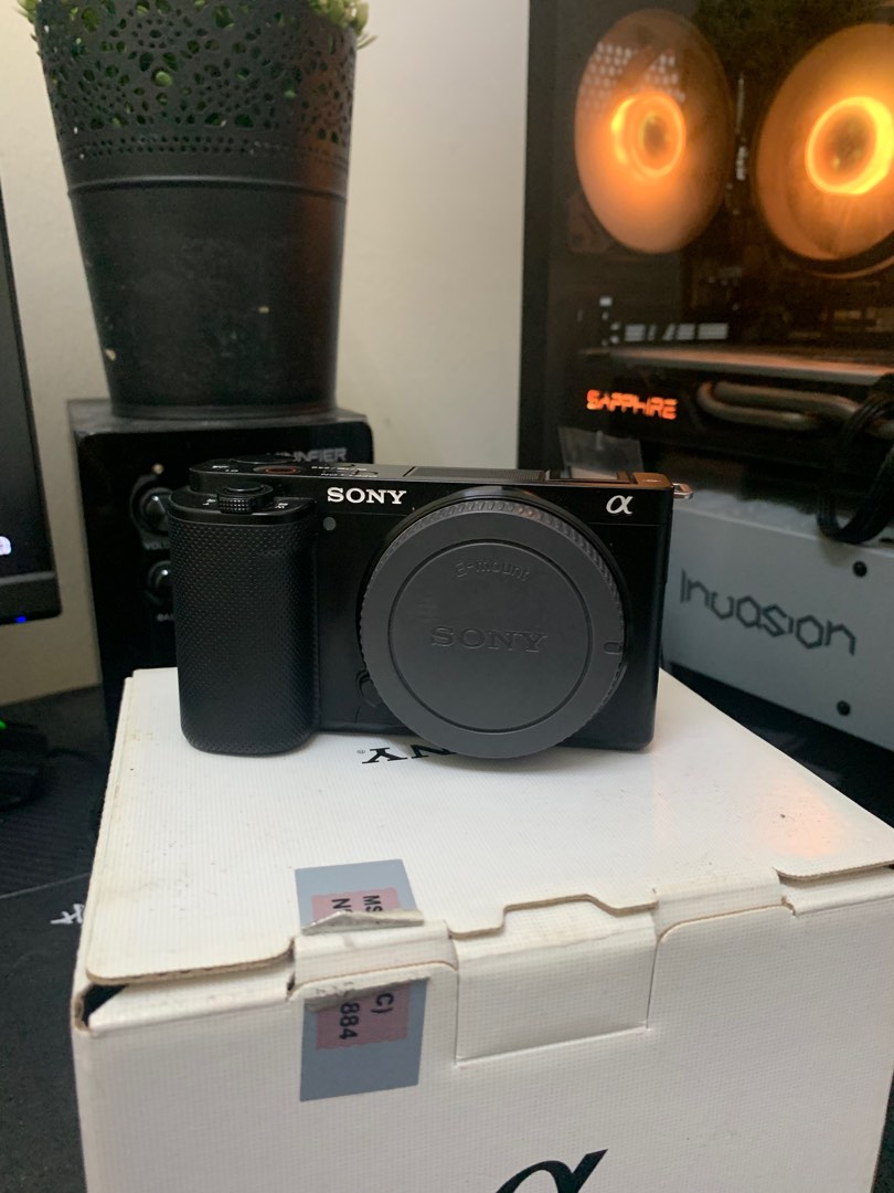 Sony zve10, Photography, Cameras on Carousell