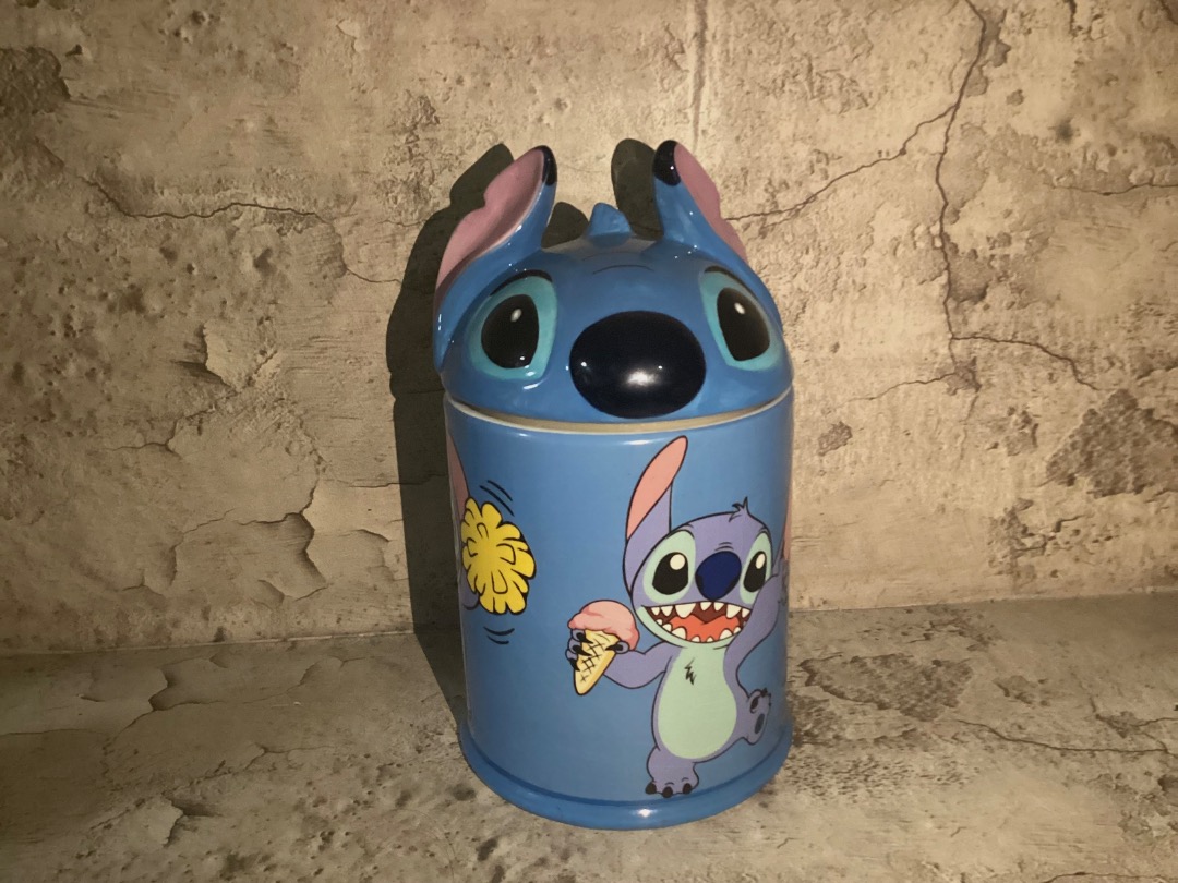 stitch canister, Furniture & Home Living, Kitchenware & Tableware, Food ...
