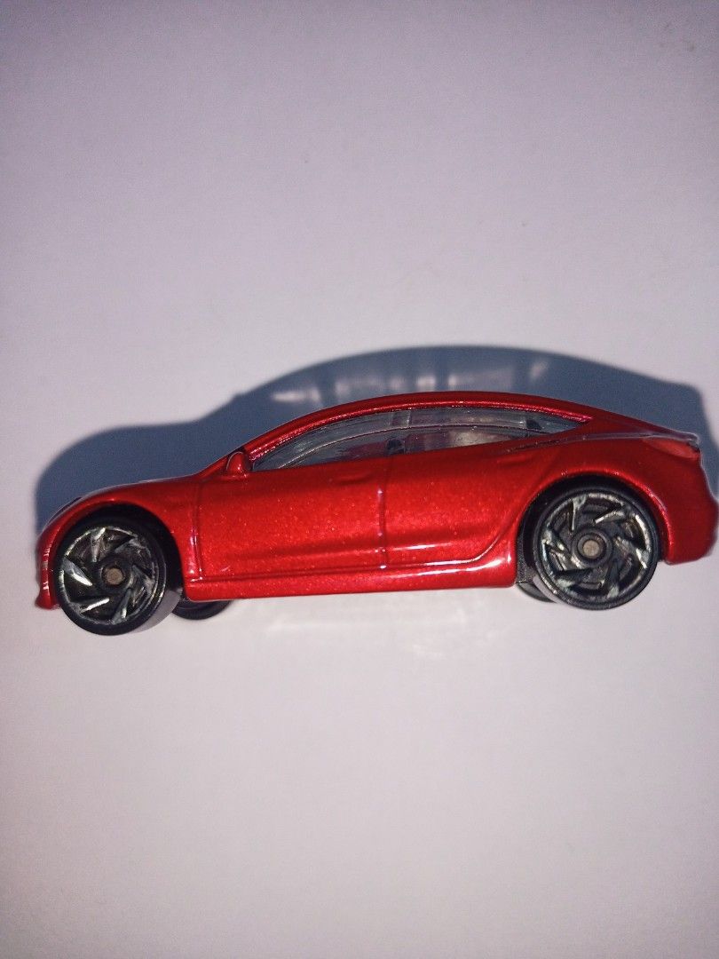 Tesla model 3 Hot wheels, Hobbies & Toys, Toys & Games on Carousell