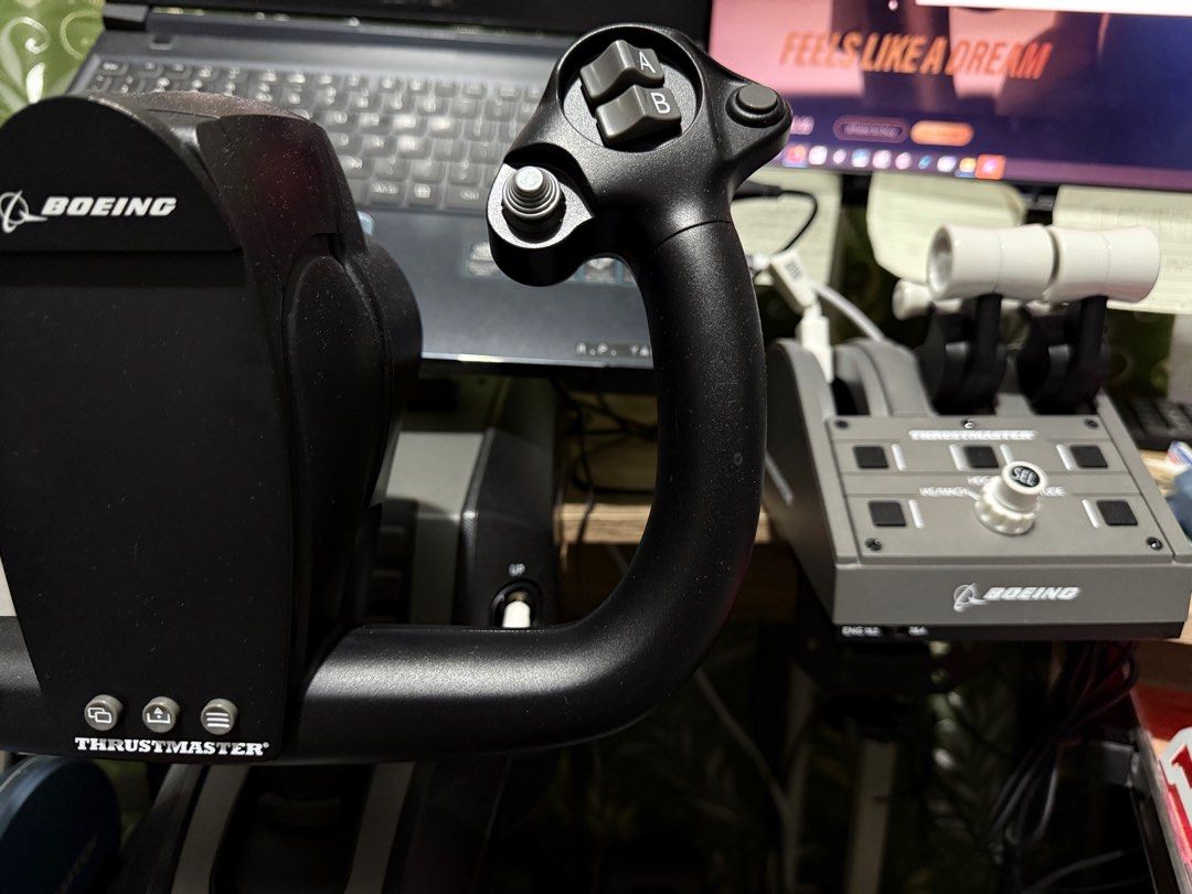 Thrustmaster Boeing Yoke Pack with Throttle and TFRP Rudder Pedals ...