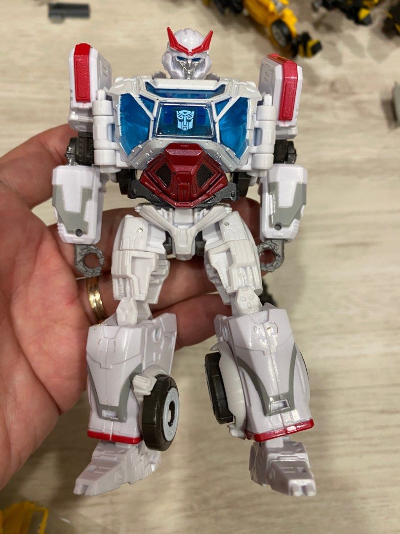 Transformers Studio Series SS82 Ratchet Deluxe Bumblebee Movie, Hobbies ...