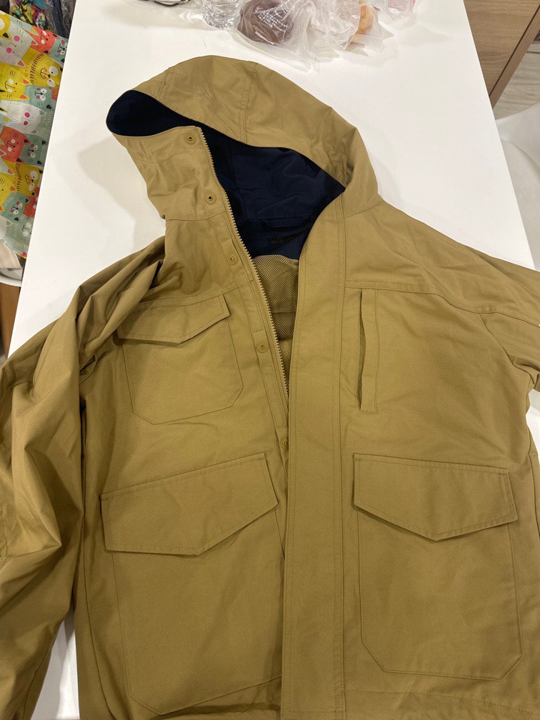 Uniqlo waterproof jacket, Women's Fashion, Coats, Jackets and Outerwear ...