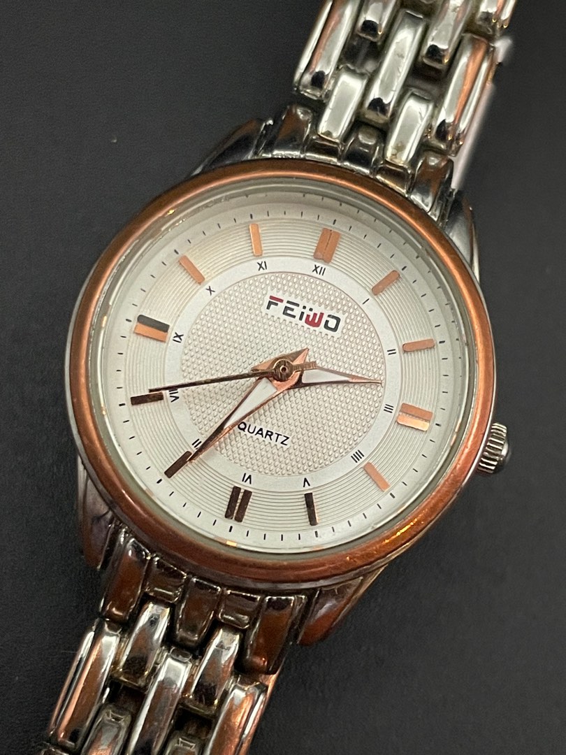 Vintage Feiwo Quartz Watch, 女裝, 手錶及配件, 手錶 - Carousell