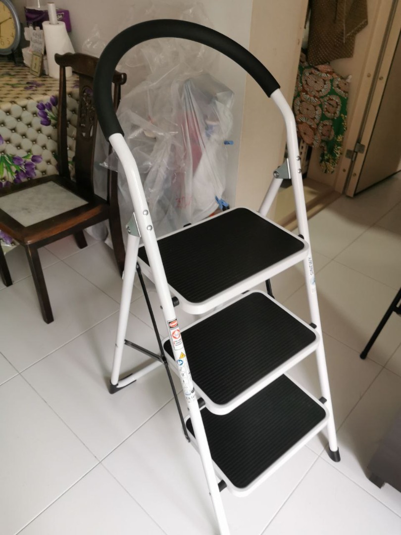 3 Step foldable ladder, Furniture & Home Living, Home Improvement ...