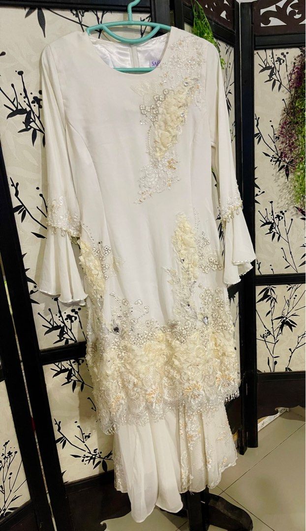 3D Off White Baju Kurung, Women's Fashion, Muslimah Fashion, Baju ...