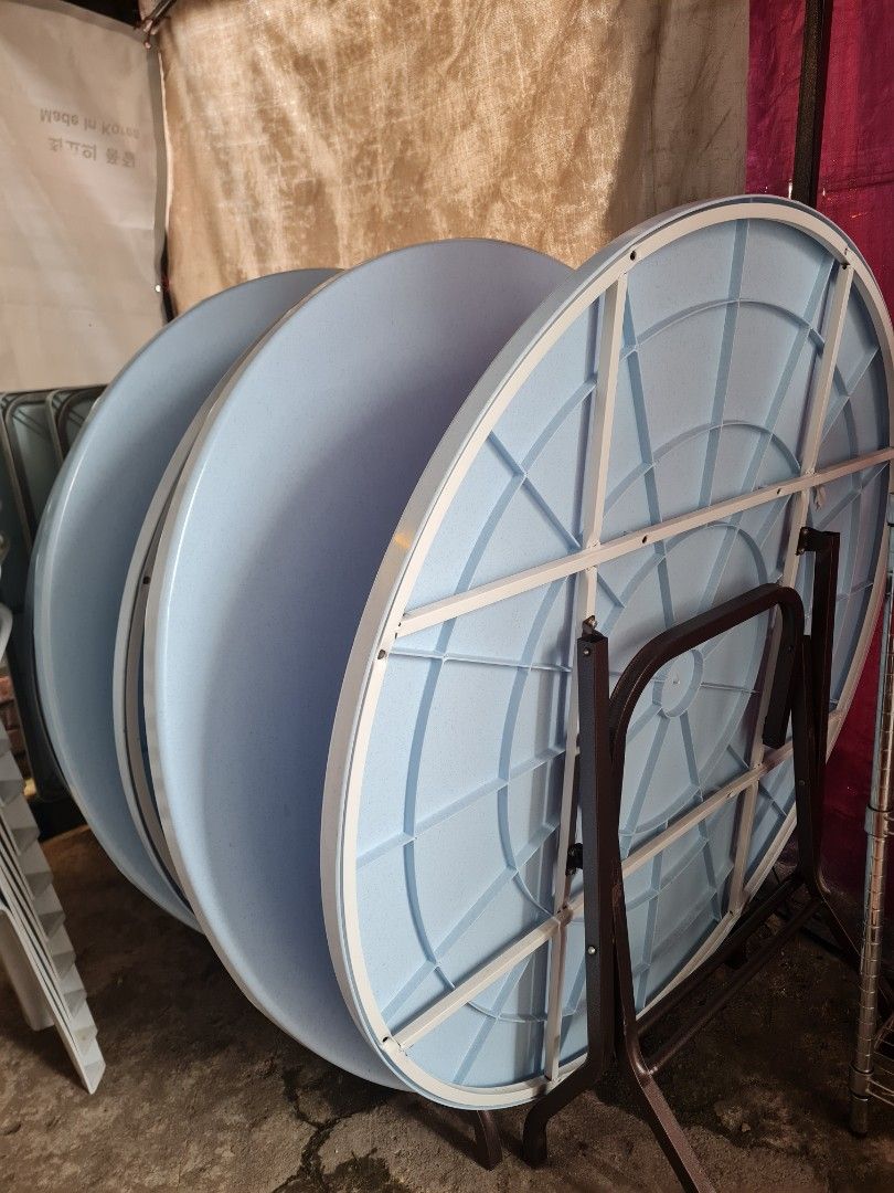 3V Round plastic table/ meja niaga besar bole muat 6pax ., Furniture ...
