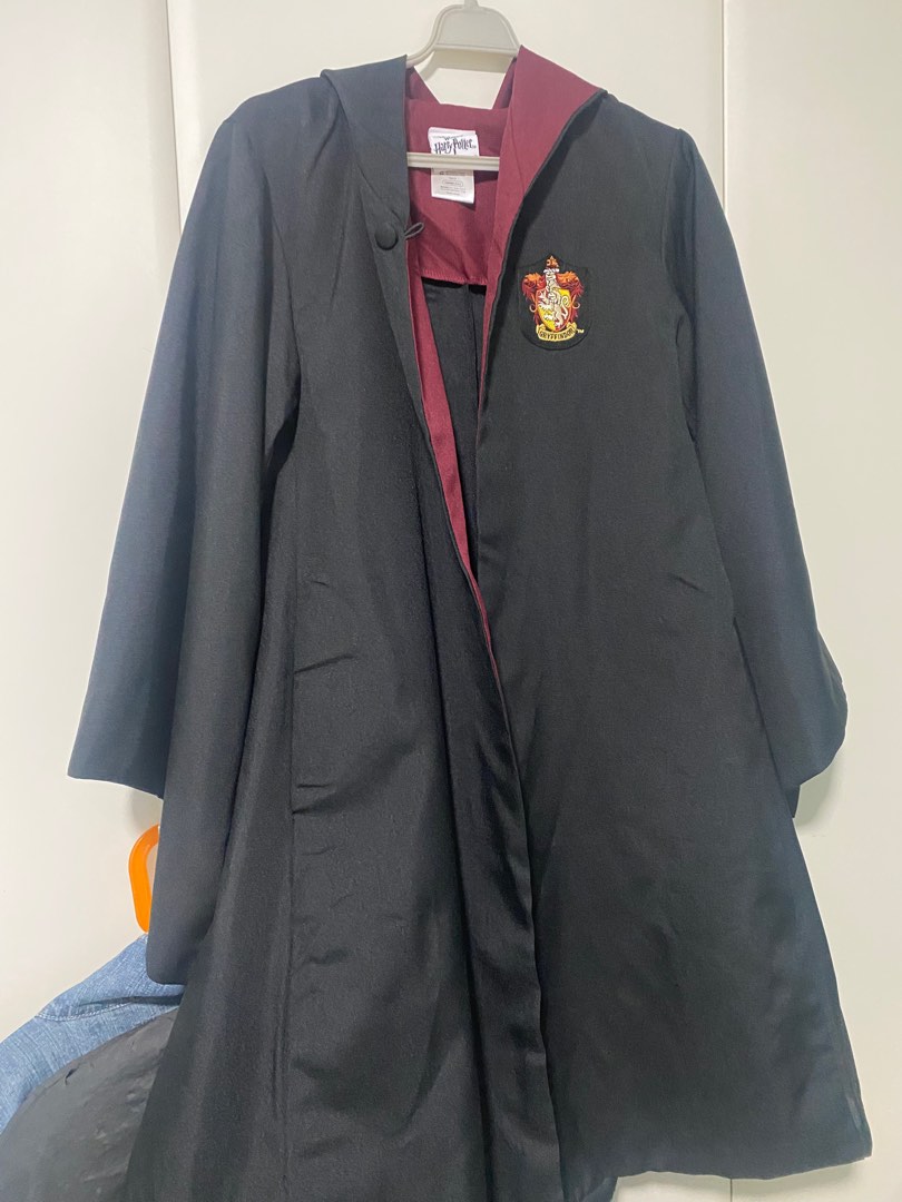 Authentic Harry Potter Gryffindor Robe, Everything Else on Carousell