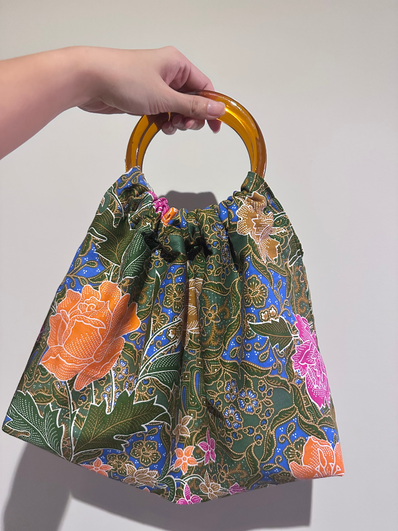 Nonya Round Handle Batik Bag, Women's Fashion, Bags & Wallets, Clutches ...