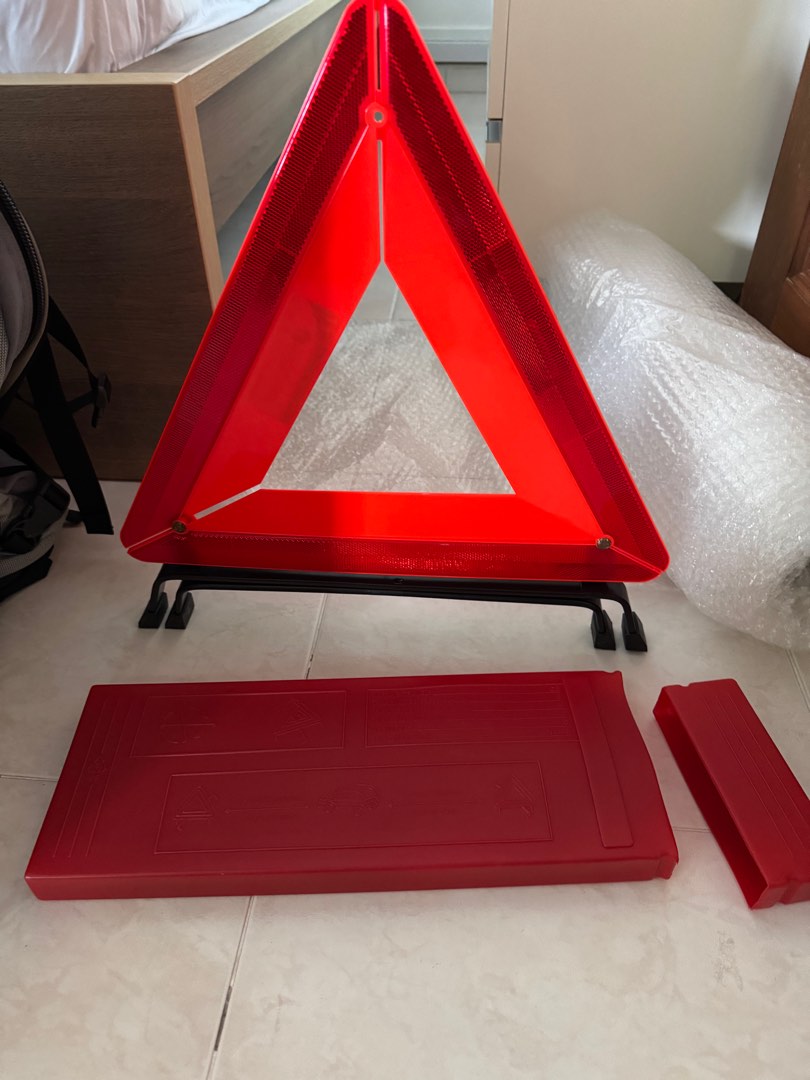 Breakdown Sign, Car Accessories, Accessories on Carousell